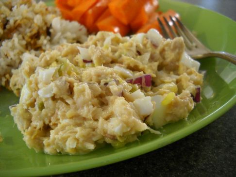 Tuna Hummus Salad Recipe | SparkRecipes